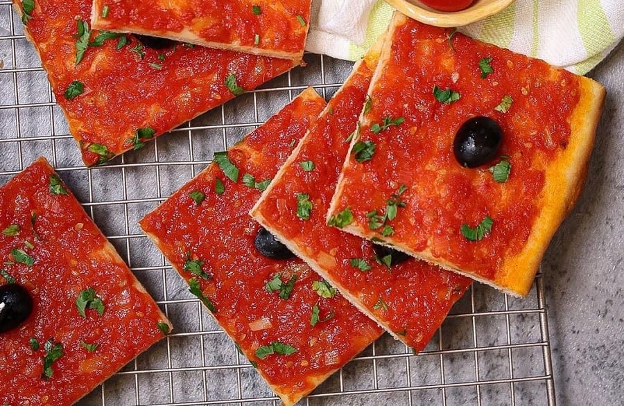 Le match : pizza carrée algérienne ou pizza napolitaine